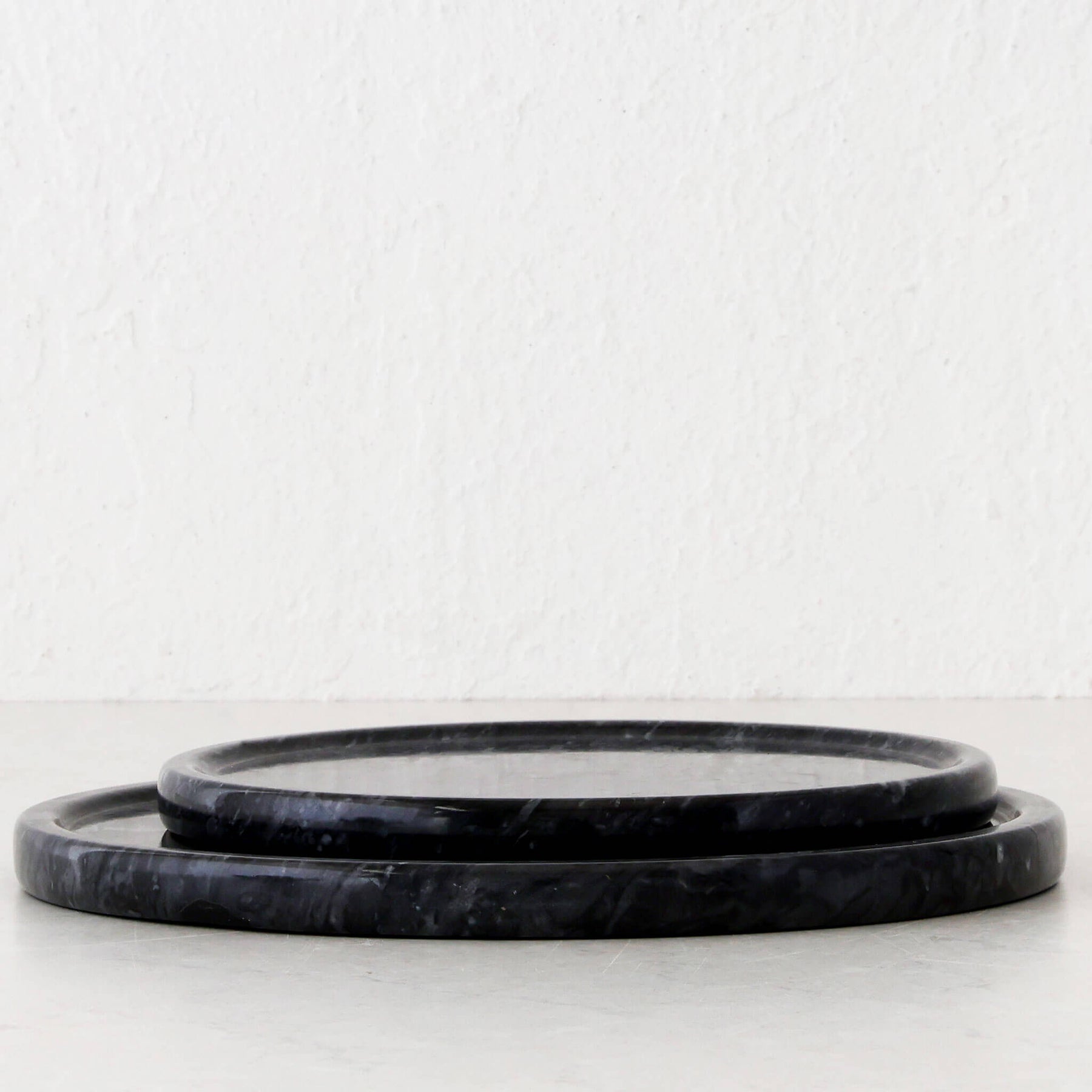 CAMERO MARBLE ROUND TRAY | SET OF 2 | EMAS DARK GREY MARBLE – Living By ...