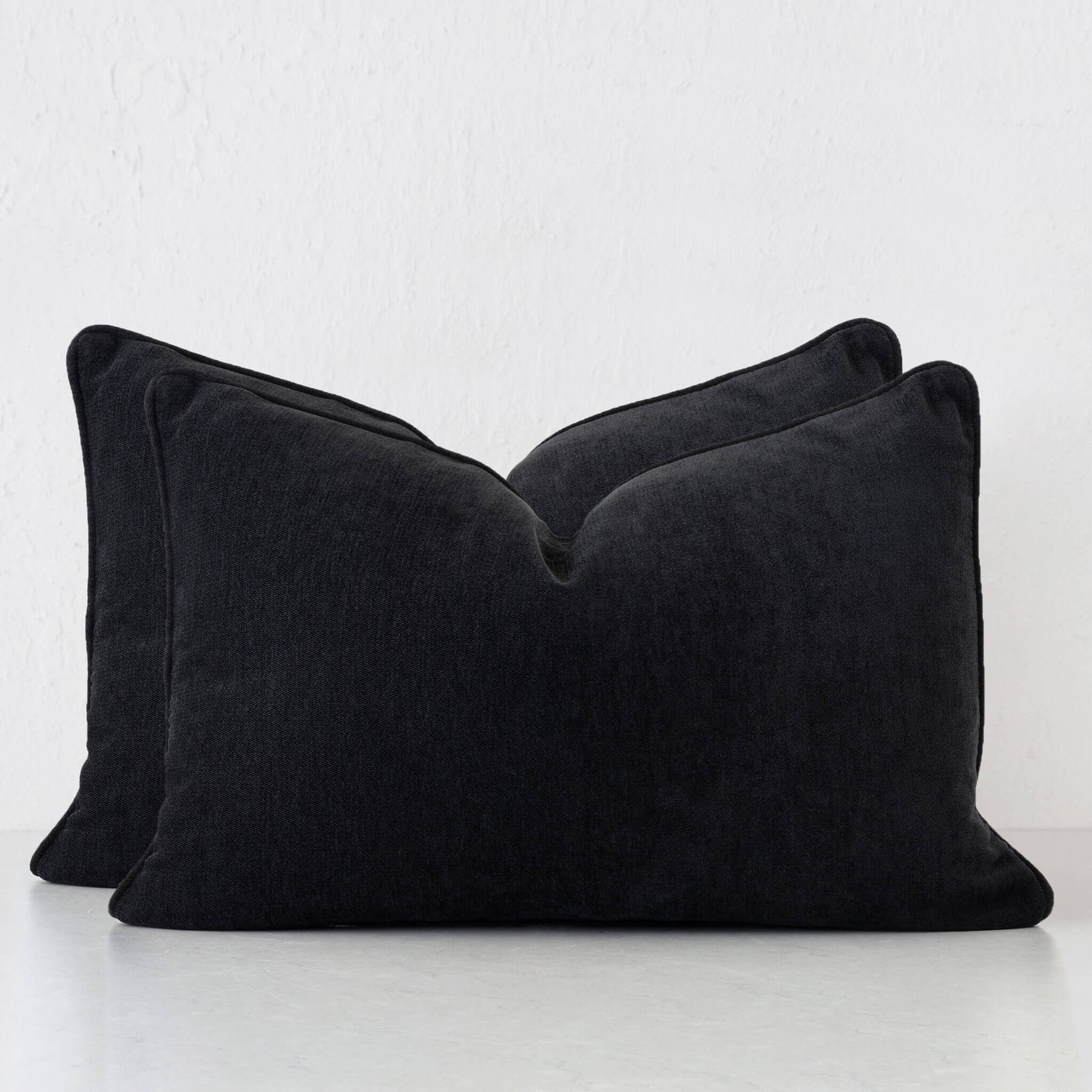 CARSON CUSHION BUNDLE X2 | 40X60 | NOIR BLACK TEXTURED VELOUR – Living ...