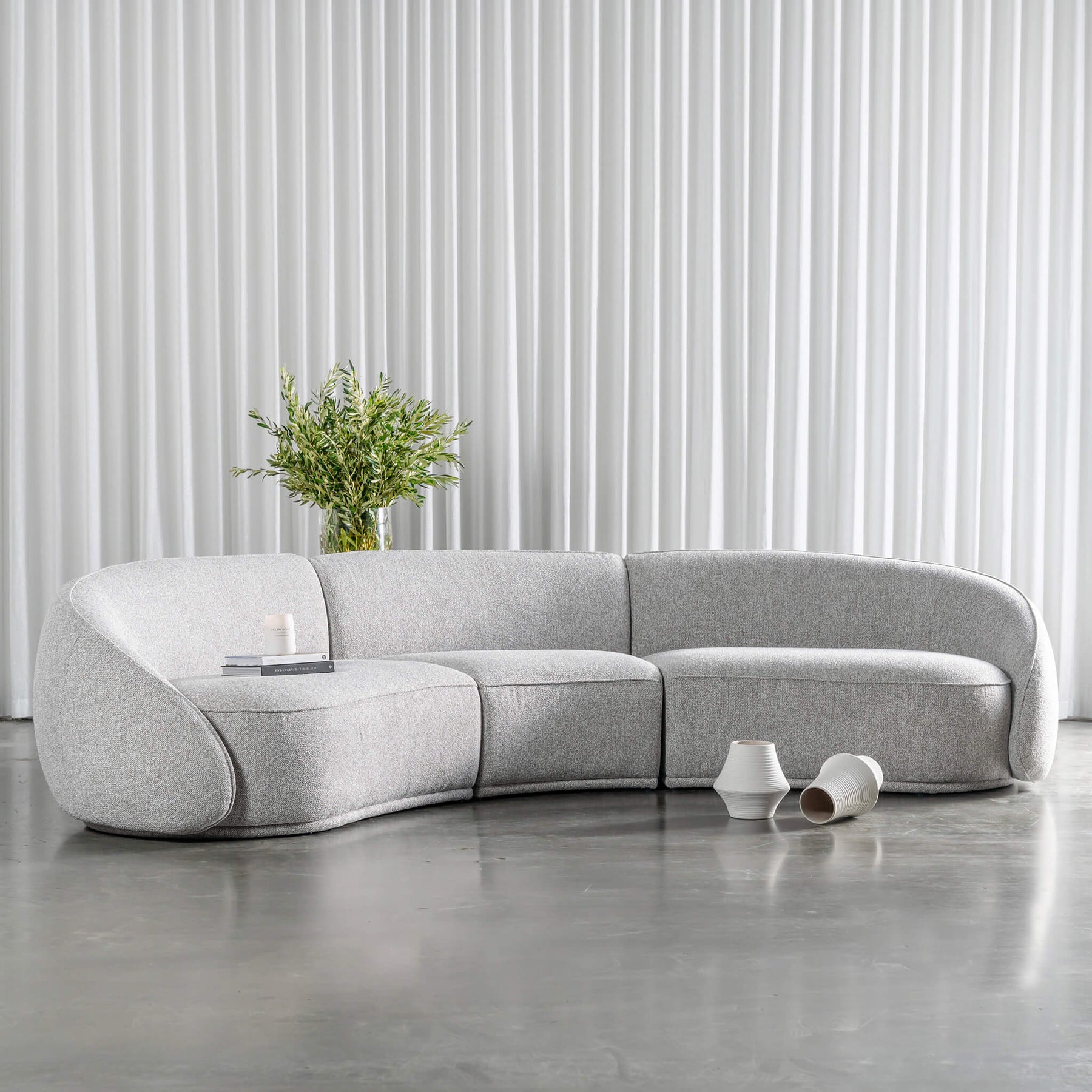 CARSON LINCOLN CURVED 3S SOFA | GRANITE HAZE – Living By Design