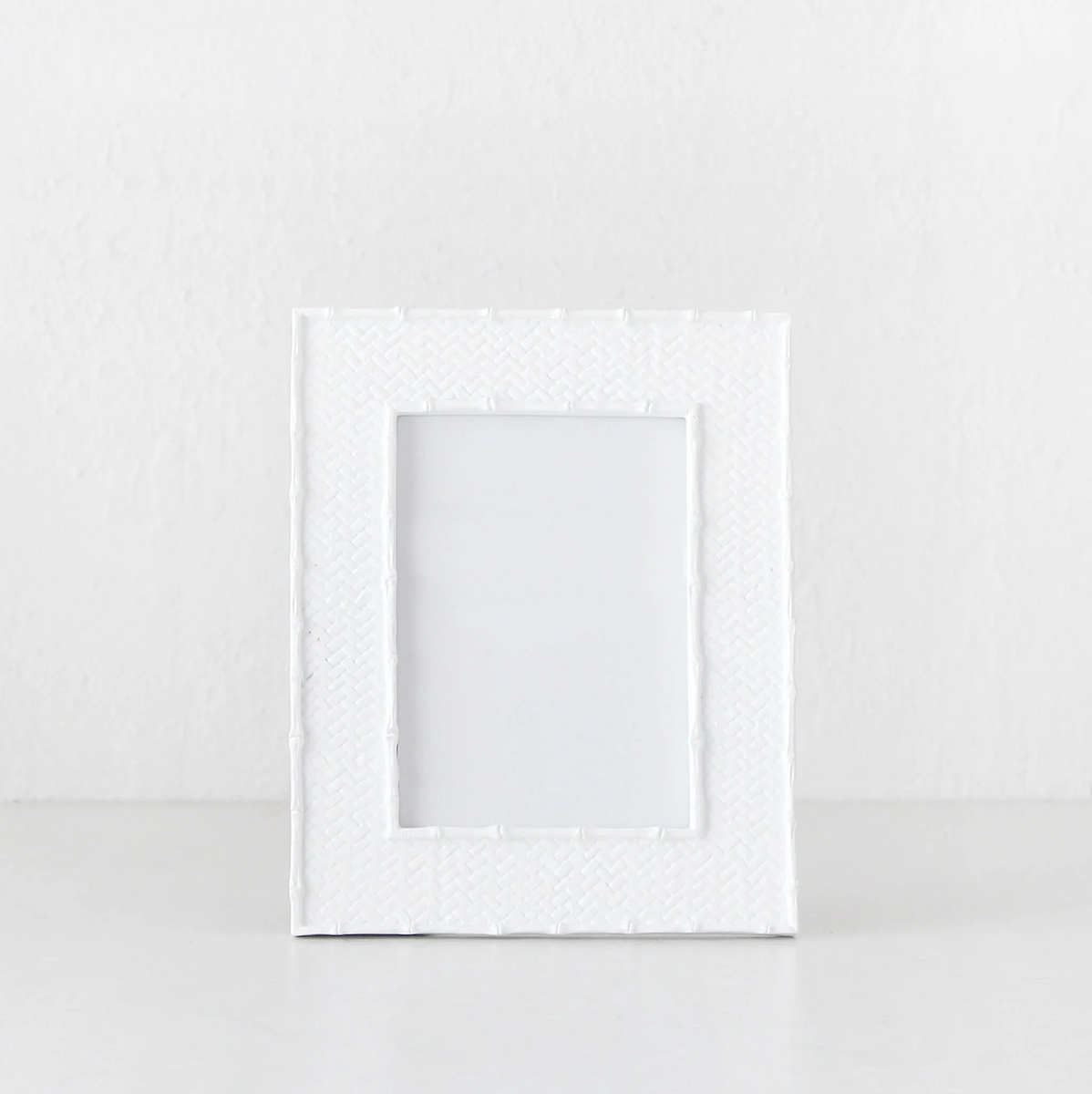 RAFFLES PHOTO FRAME | 5X7 | WHITE WEAVE – Living By Design